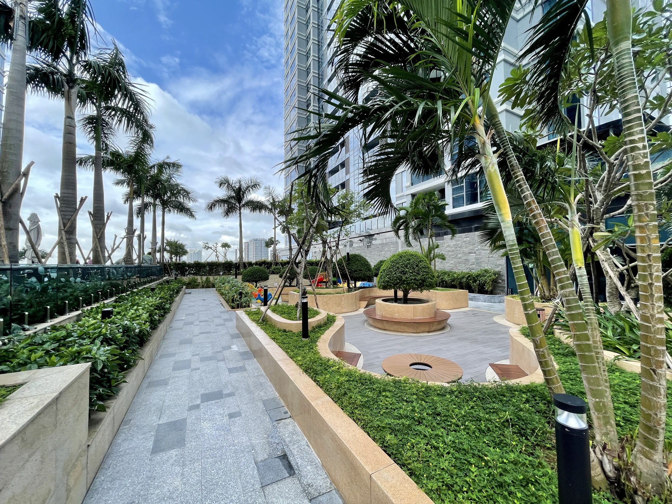 Sunwah Pearl - White House building - 40th floor